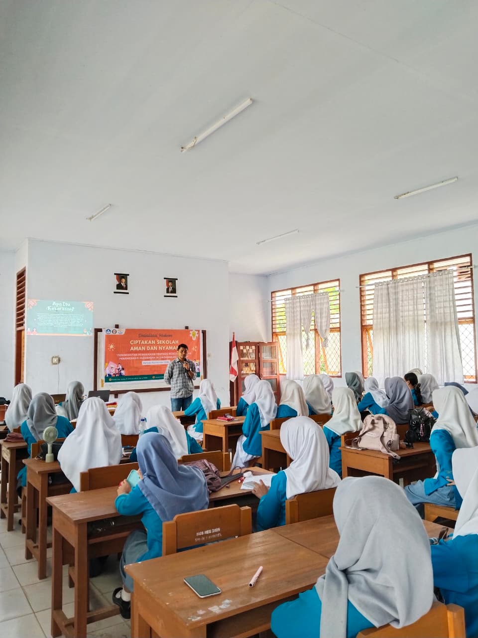 Tim Pengabdian FH UHO Dorong Sekolah Bebas Kekerasan Lewat Sosialisasi ...
